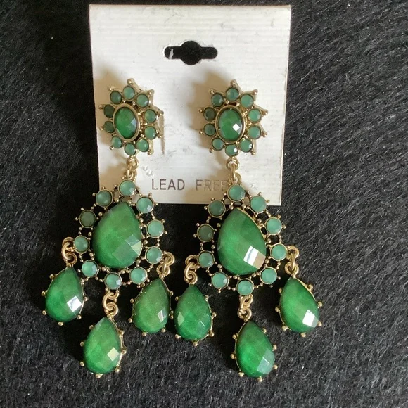 Jewelry | New Emerald Green Color Earrings | Poshmark
